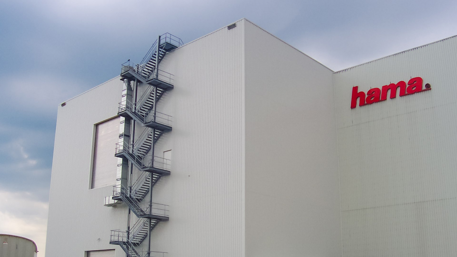 HAMA Hochregallager Monheim - Treppentürme - Haegele-Boehm